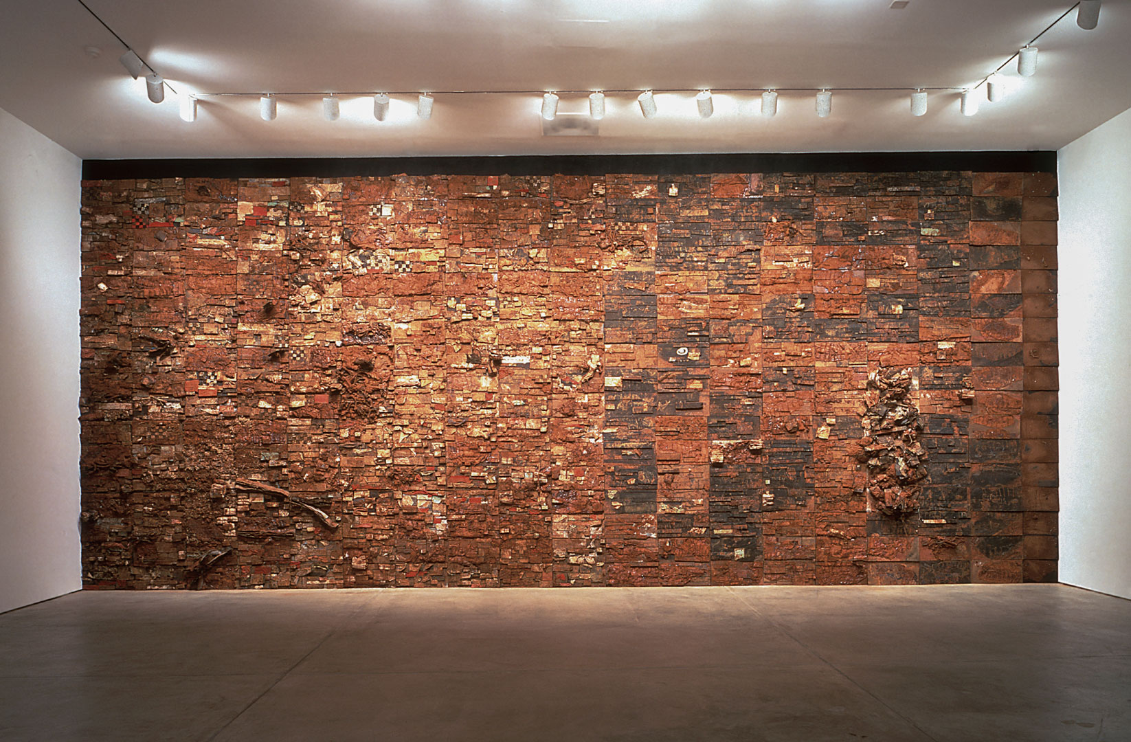 Leonardo Drew: Artwork Survey: 1990s | Art21